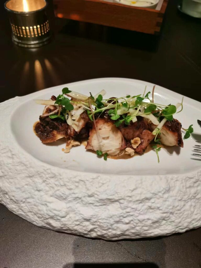 Restaurant Review: Café Gray Deluxe in Shanghai – TerroirSense Wine Review